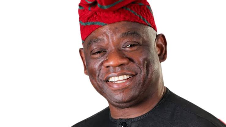 Kola Abiola Biography: Age, Net Worth, Spouse, Family, Business ...